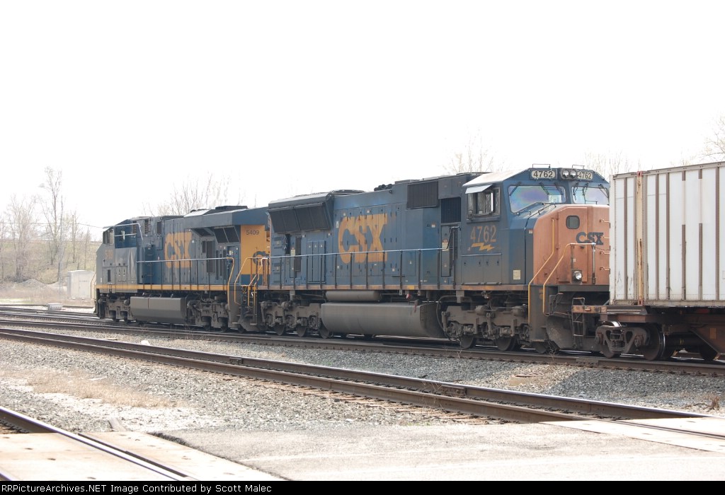 CSX 5409 & 4762